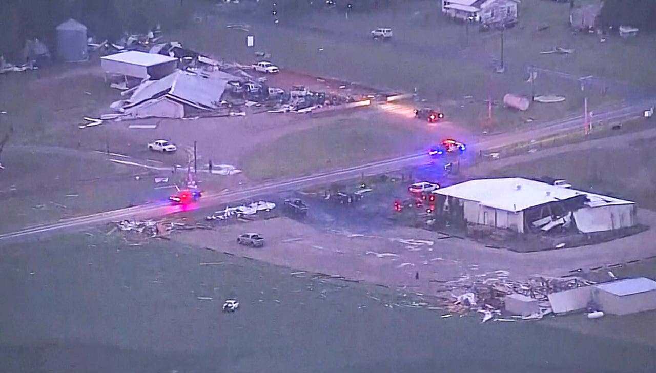At Least Three Dead As Central Oklahoma Is Hit By Storms And Tornadoes