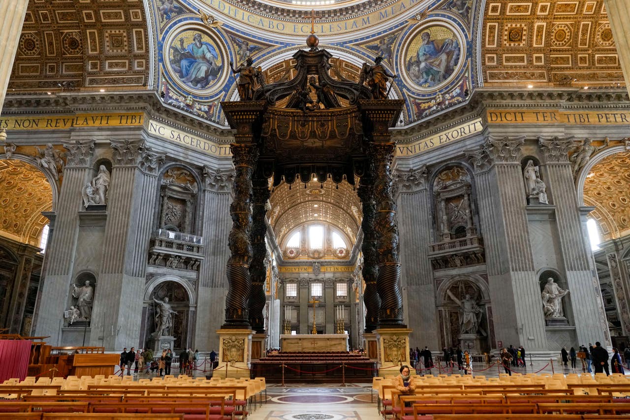 Vatican announces restoration of 400-year-old canopy in St Peter’s Basilica | Reading Chronicle