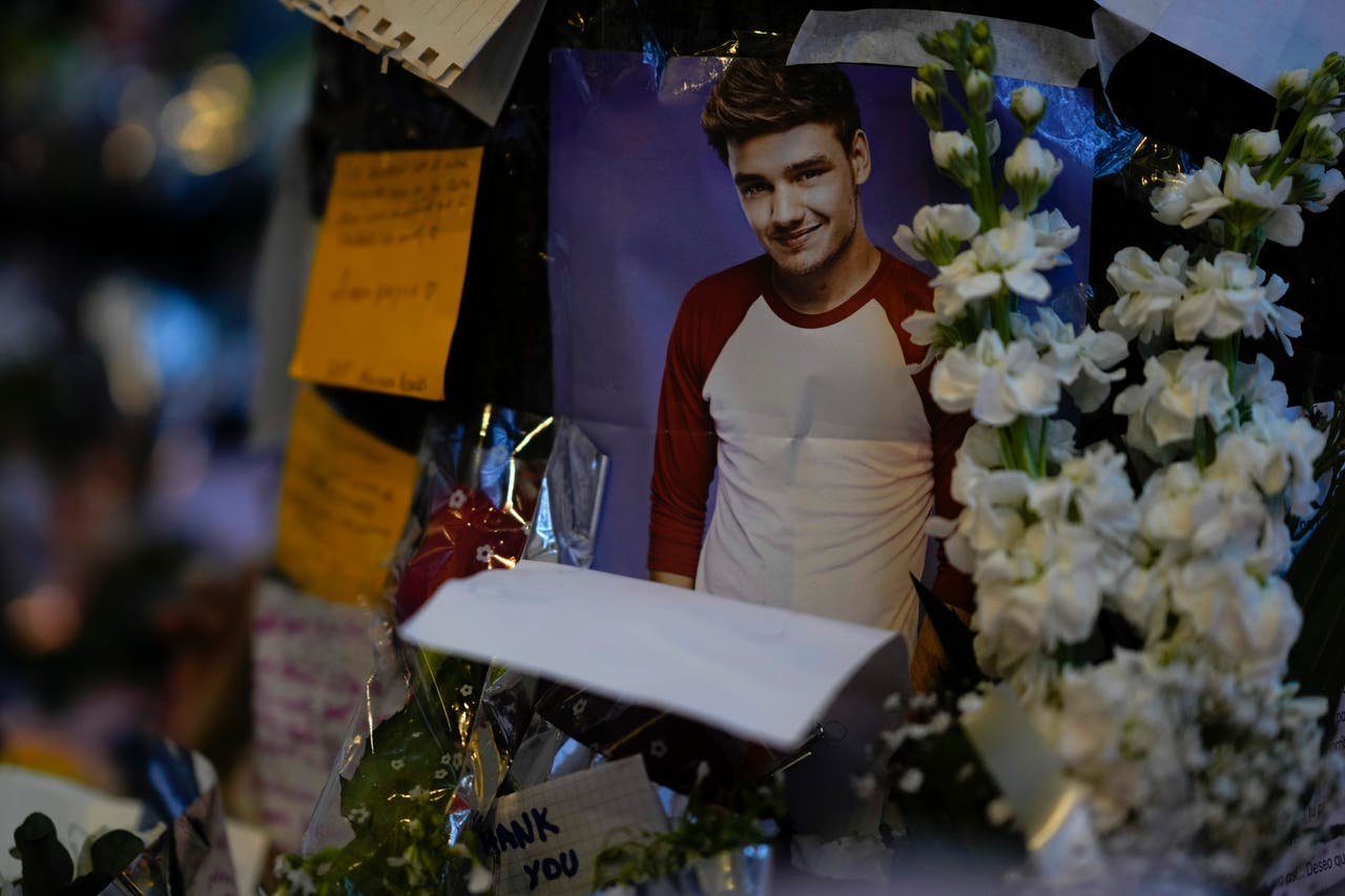 Liam Payne death: Police seize items during raid on Buenos Aires hotel ...