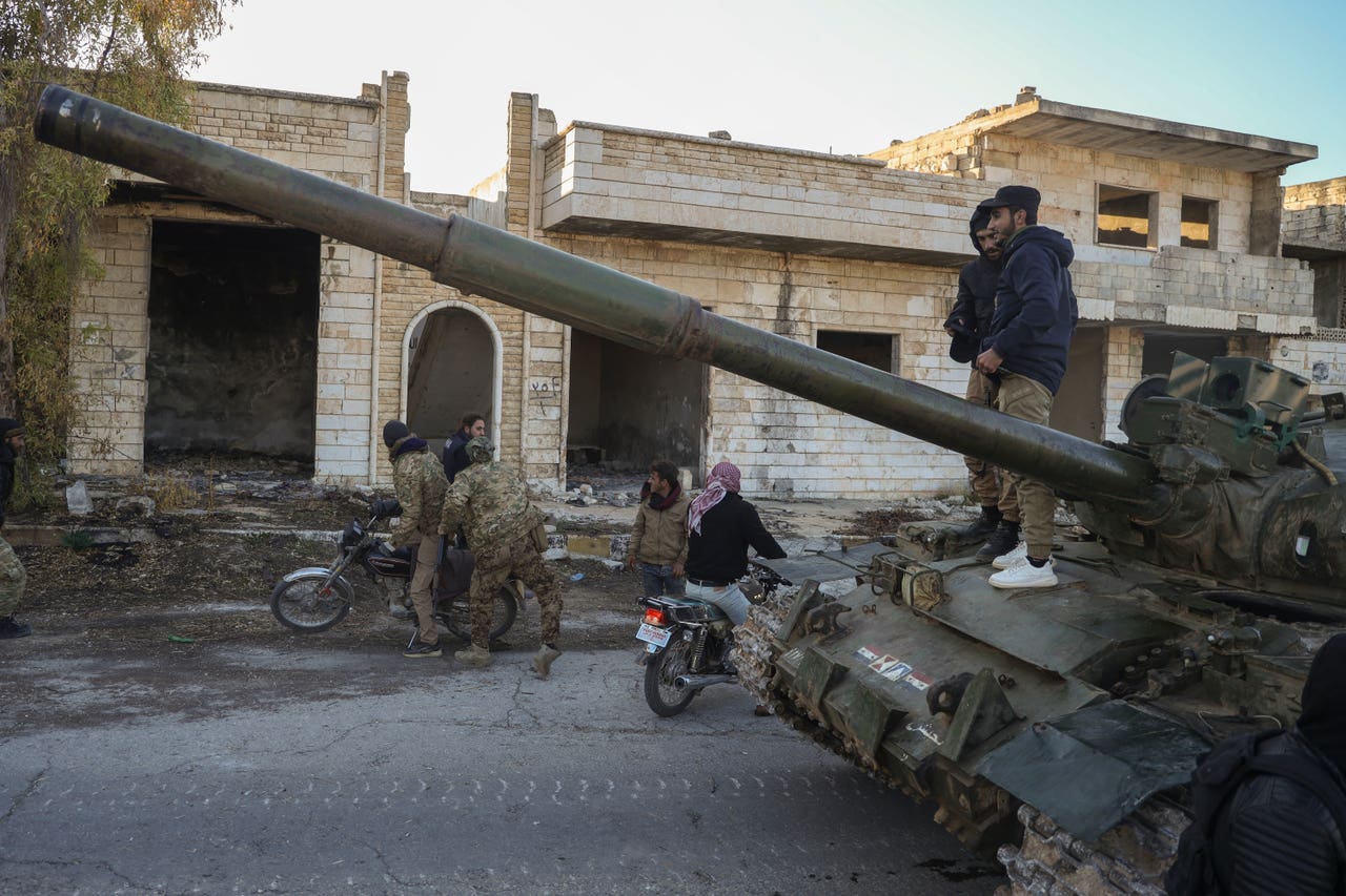 Syria sends in reinforcements to stop insurgents advancing after ...