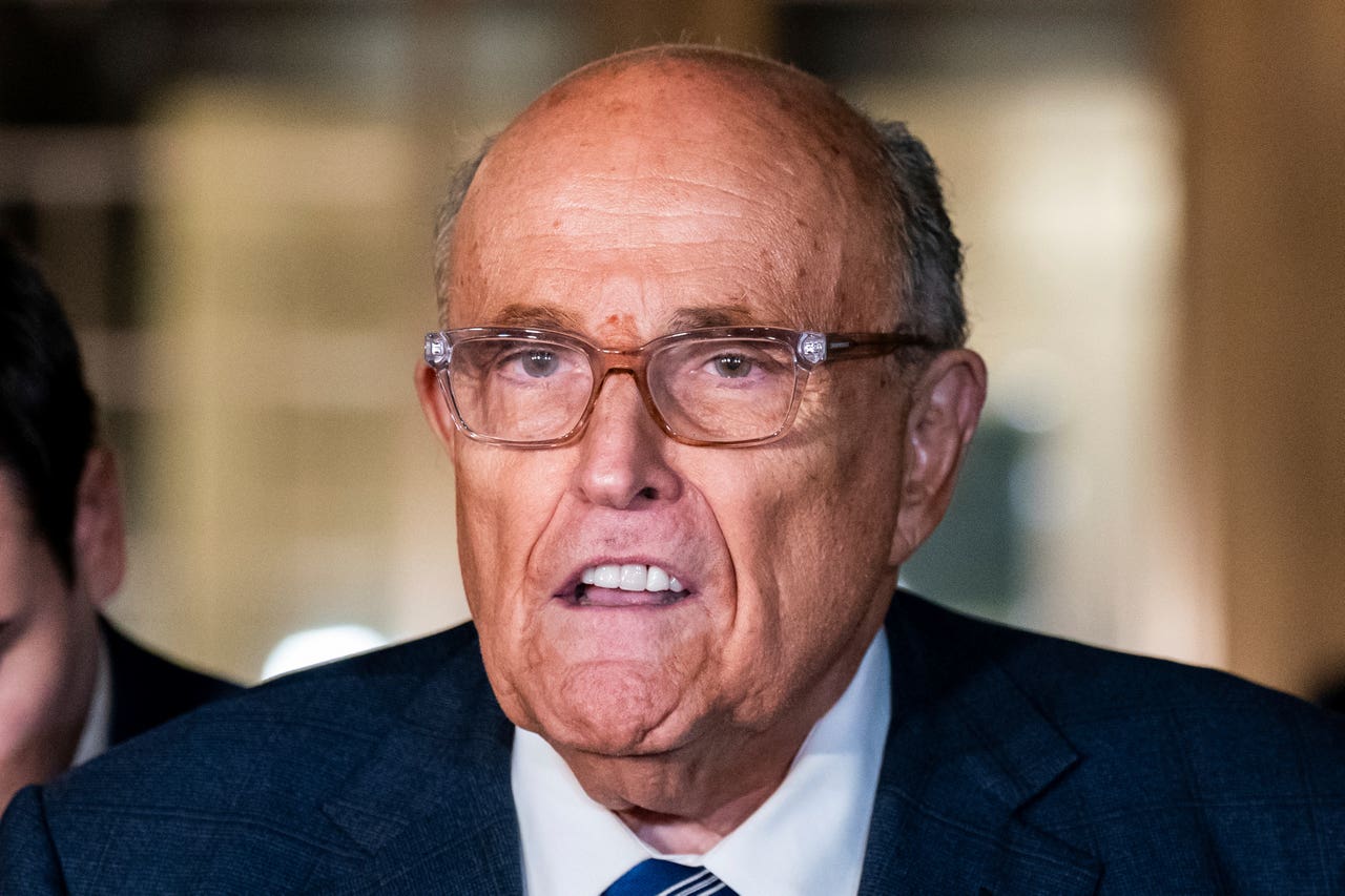Rudy Giuliani appears at contempt hearing over election case judgment ...