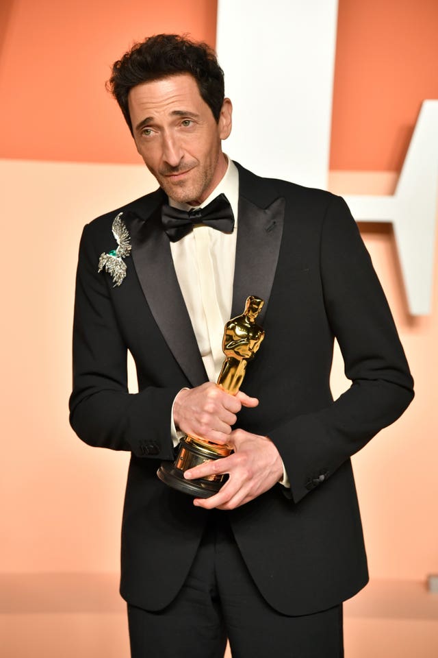 British cinematographer says it is ‘overwhelming’ winning first Oscar ...