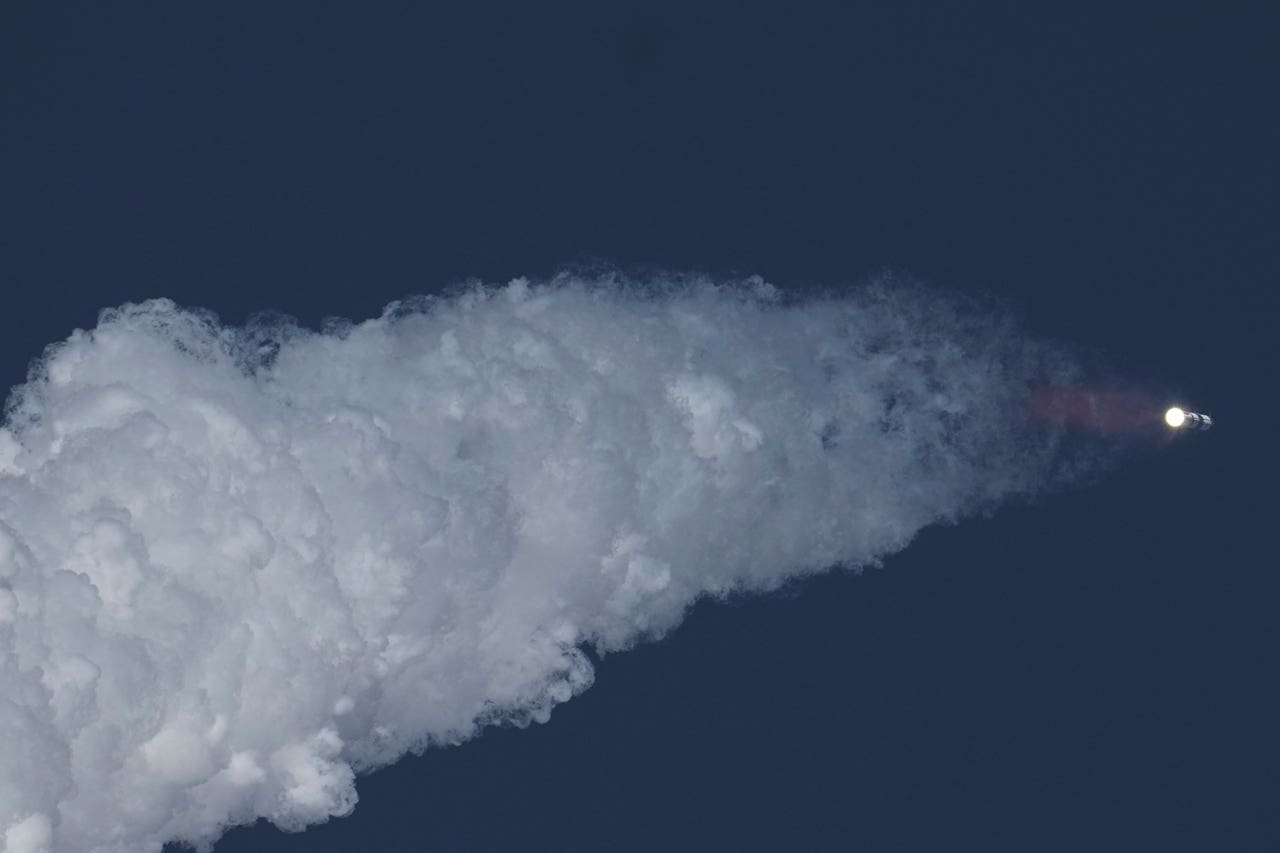 SpaceX’s latest Starship test flight ends with another explosion ...