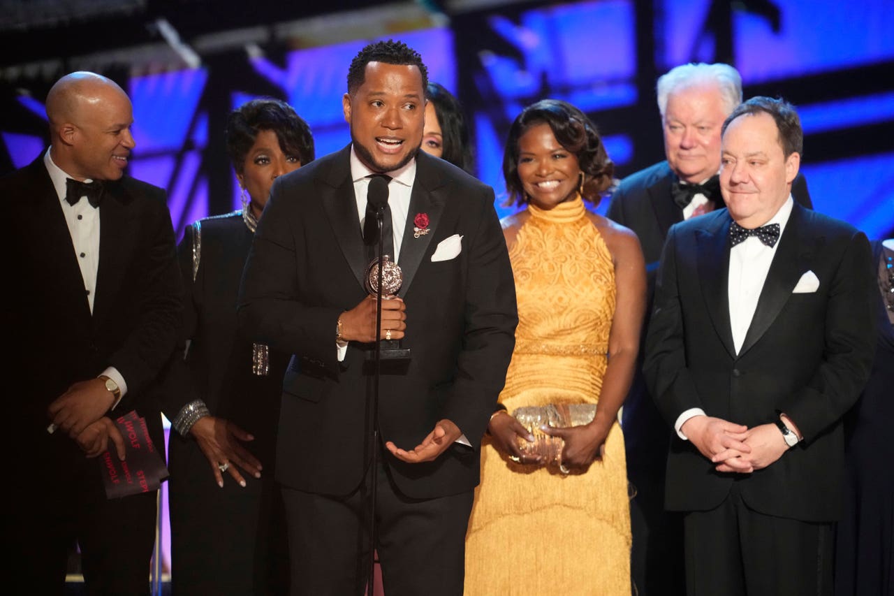 Tony Awards laud android rom-com Maybe Happy Ending and history-making Purpose | The Oldham Times