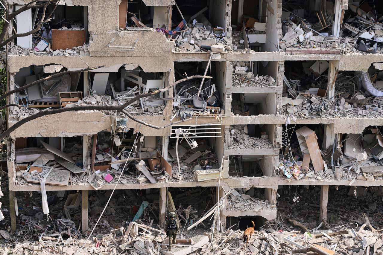 US signals willingness to renew talks with Iran and avoid prolonged war ...