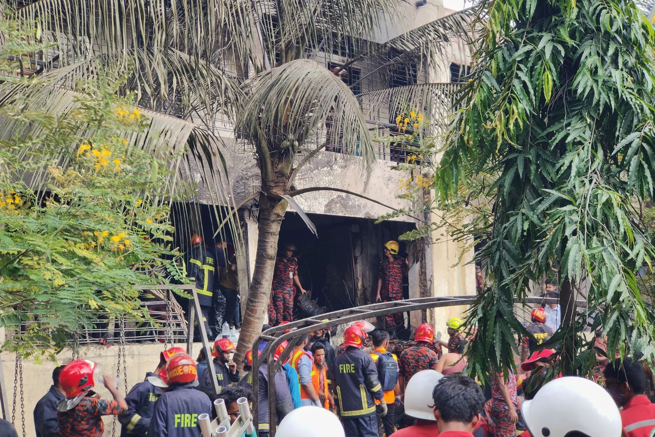 Bangladesh Air Force jet crashes into a Dhaka school and kills 19 ...