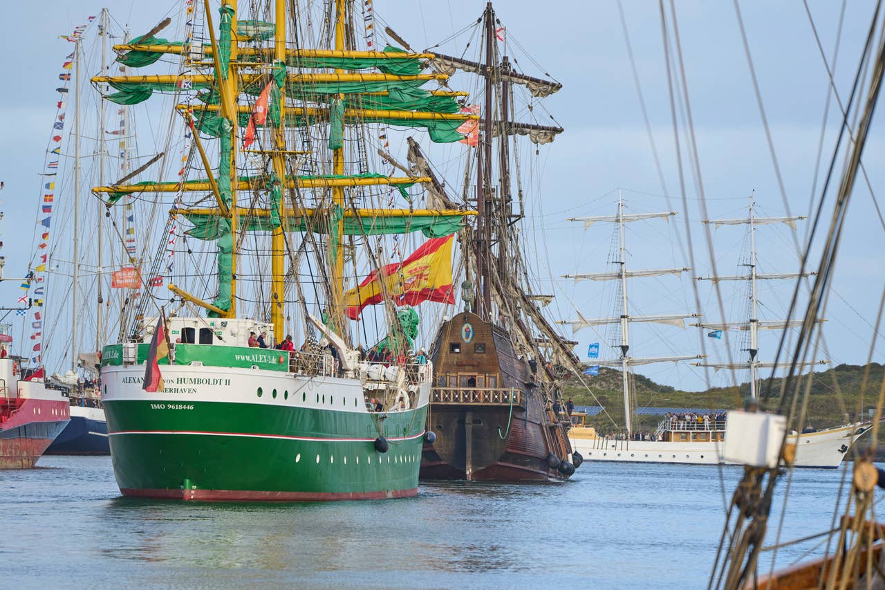 Hundreds of historic tall ships heading to Amsterdam for maritime ...