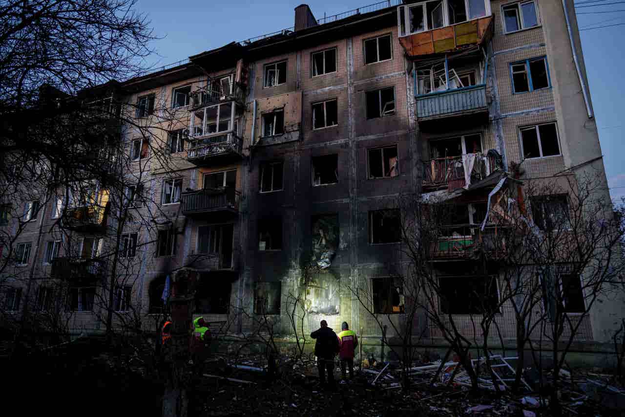 Russian attack on Kyiv leaves at least six people dead | Craven Herald