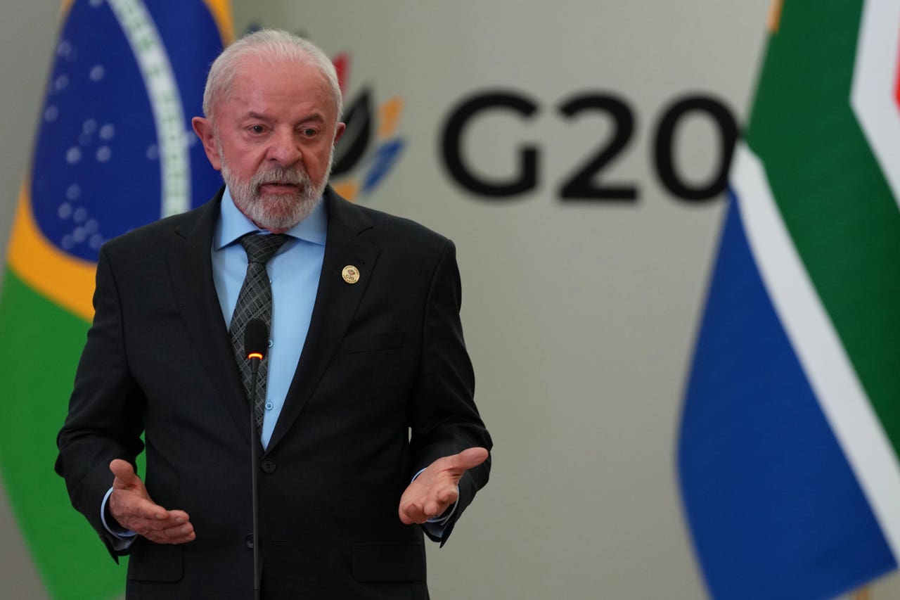 Brazil’s ex-president Bolsonaro begins 27-year prison sentence for coup attempt | Asian Image