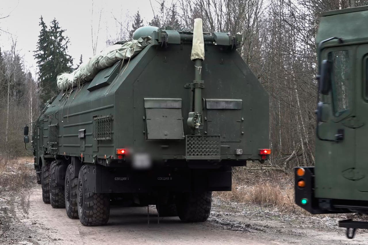 Russia’s nuclear-capable Oreshnik missiles now in active service, says ...