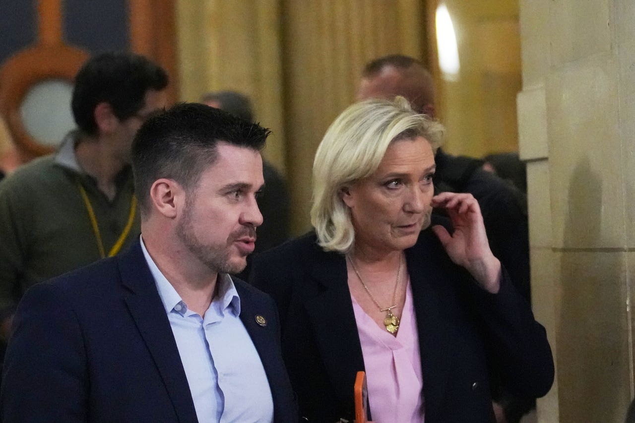 Marine Le Pen’s appeal trial opens in Paris with 2027 presidential bid ...
