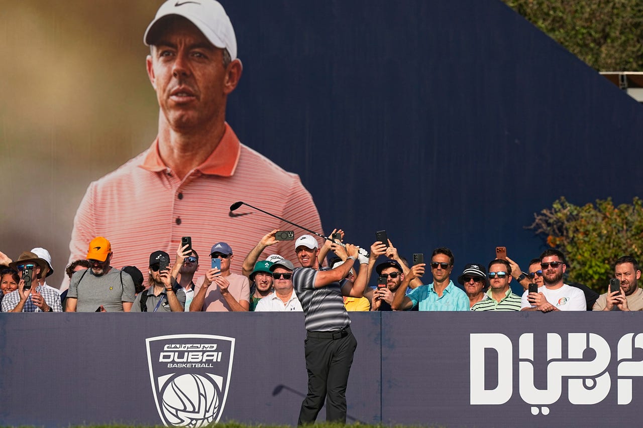 Rory McIlroy keeps himself in contention on penultimate day in Dubai ...