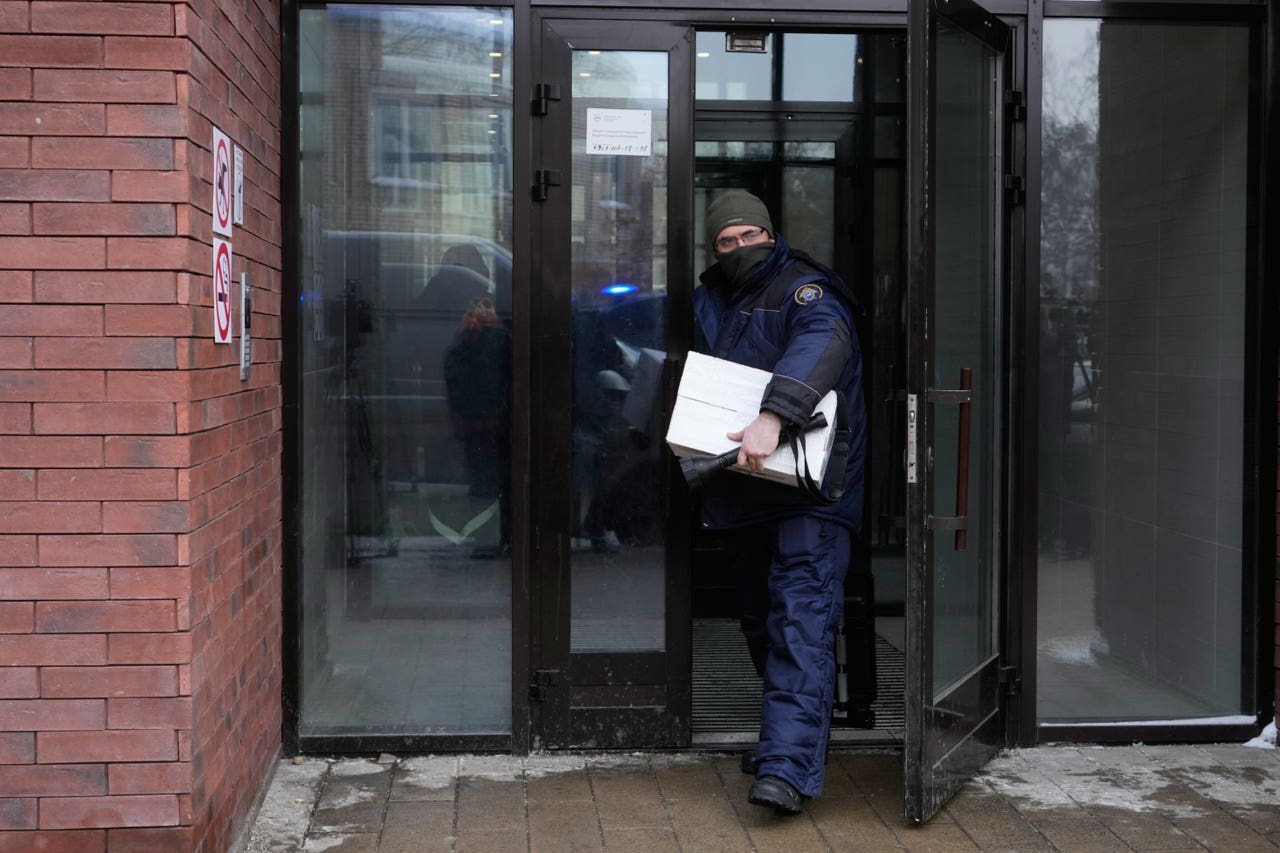 Deputy chief of Russian military intelligence shot and injured ...