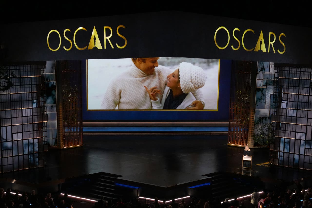Barbra Streisand: Robert Redford had ‘real backbone’ | Irvine Times