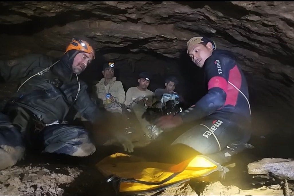 Heavy rains threaten to delay search for last two missing in Laos cave ...