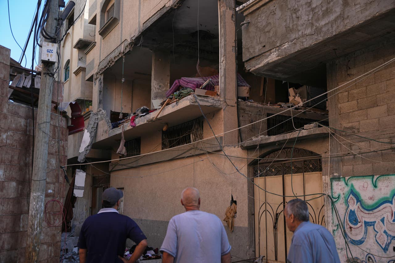 Israeli strikes in Gaza kill six, including children and Al Jazeera ...