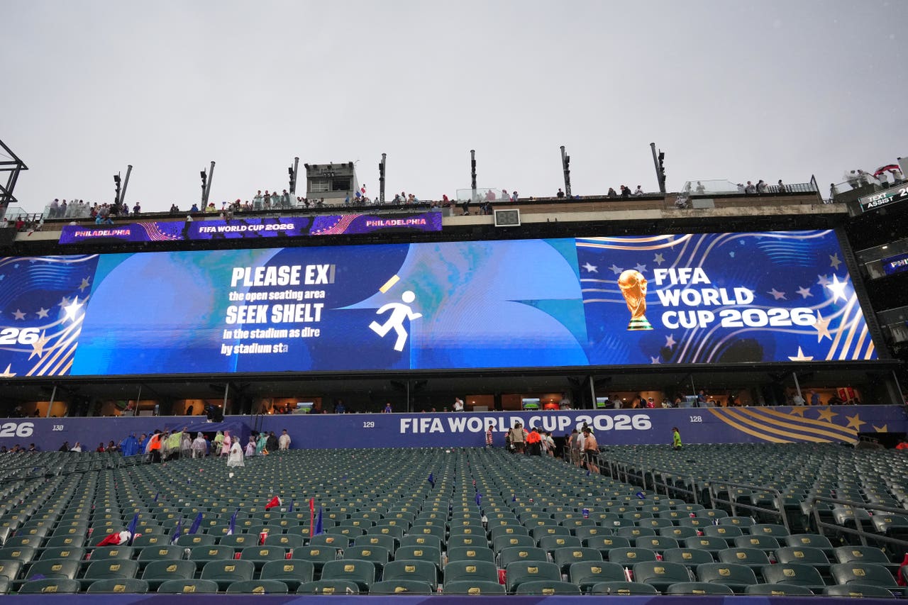 Storm forces lengthy delay in France’s clash with Iraq | Dorset Echo